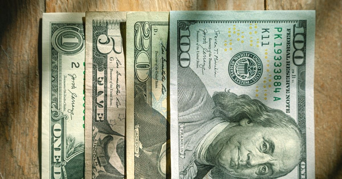 6 Tips For Budgeting Your Money In College 6-tips-for-budgeting-your-money-in-college
